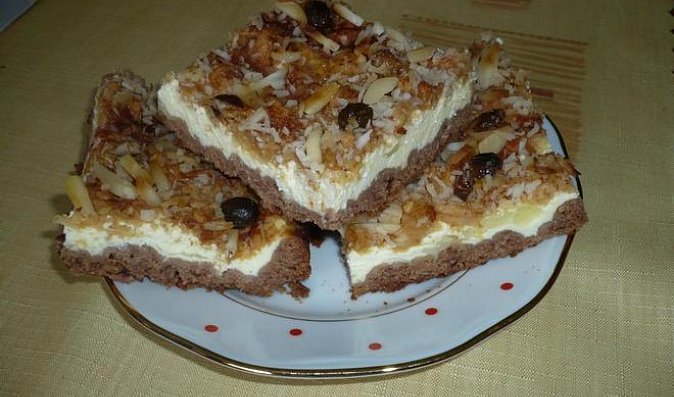 Sváteční řezy s tvarohem a jablky - Recepty.cz - On-line kuchařka